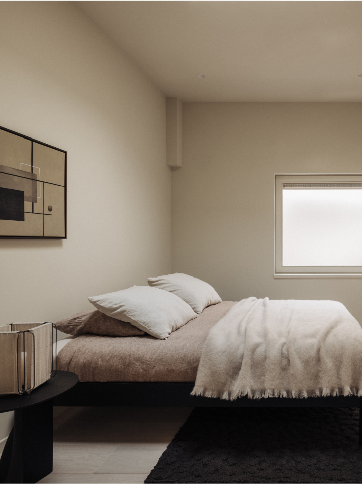 Crescent Walnut – Selé